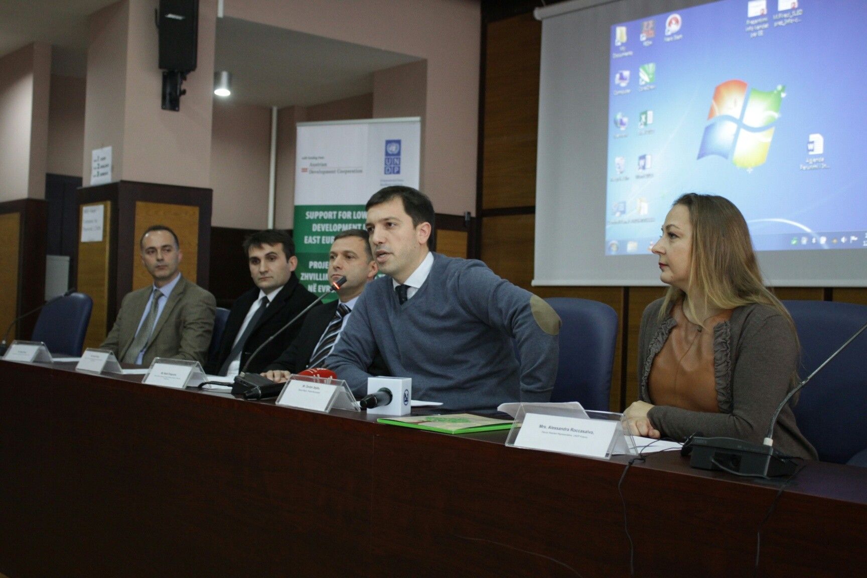 UNDP promovon këndet efiçiente në Prishtinë - Telegrafi - Telegrafi