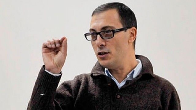 Adi Krasta and Besim Dina together in a show - Telegrafi - Telegrafi