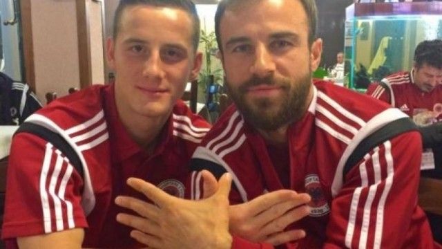 Alban Meha leaves, ready to bomb Serbia (Photo) - Telegrafi - Telegrafi