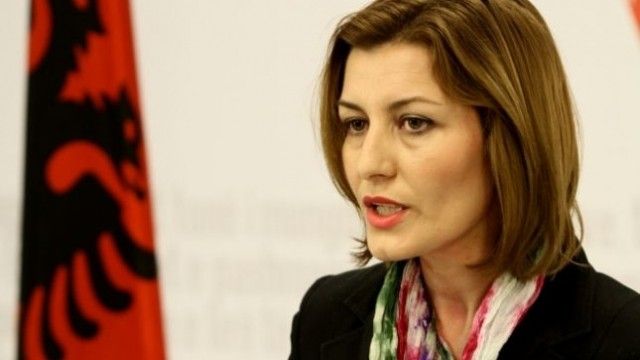 Alma Lama iu bashkua LDK-së - Telegrafi - Telegrafi