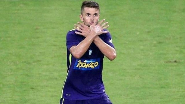 Andi Lila scores, celebrates with an eagle and prostrates (Video ...