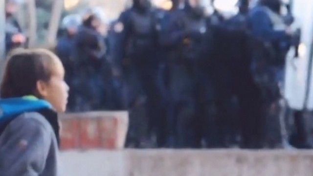 The boy with the tarabuk follows the withdrawal of the Special Units in ...