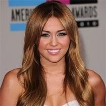 Cyrus is honored for inspiring young people - Telegrafi - Telegrafi