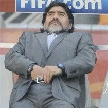 Maradona: Nëse Pele është Bethoven, unë jam Bono Vox - Telegrafi ...