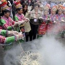 The Chinese cook the longest spaghetti in the world - Telegraph - Telegraph