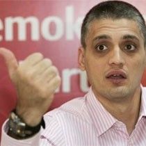 Jovanovic: Tadici e Nikolici janë njësoj! - Telegrafi