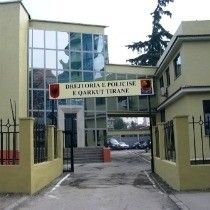 Policia: Shmangni dhunën - Telegrafi - Telegrafi
