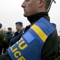 The house of former commander Azem Syla is raided - Telegrafi - Telegrafi