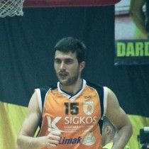 Merovci e Binxhija transferohen te Kastrioti - Telegrafi