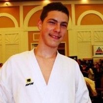 Karaqi brings gold to Kosovo from Istanbul - Telegraph - Telegraph