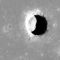 NASA recorded a large cave on the Moon 100 meters deep - Telegraph ...