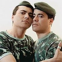 Robert Mormando: Jam homoseksual - Telegrafi - Telegrafi