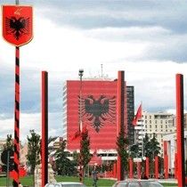 100-vjetori, Tirana nis sot festimet - Telegrafi - Telegrafi