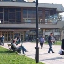 Mbahet takimi poetik “Kujtojmë yjet letrare” - Telegrafi