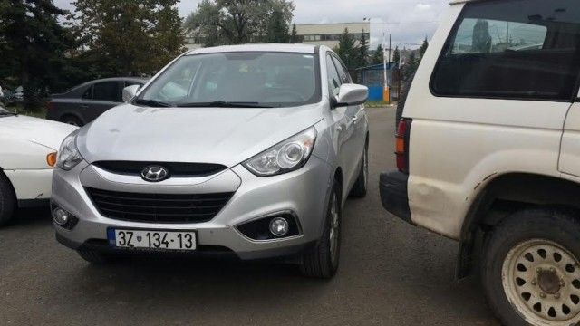 "Fenomeni" 3Z, "bllokon" veturat në parking - Telegrafi - Telegrafi