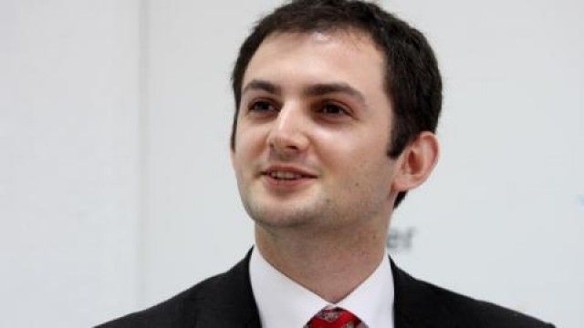 Gashi: Thank you, but I don't want to be the Rector's friend ...