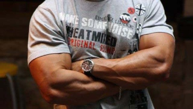 Body language: Why you should never cross your arms - Telegraph - Telegraph