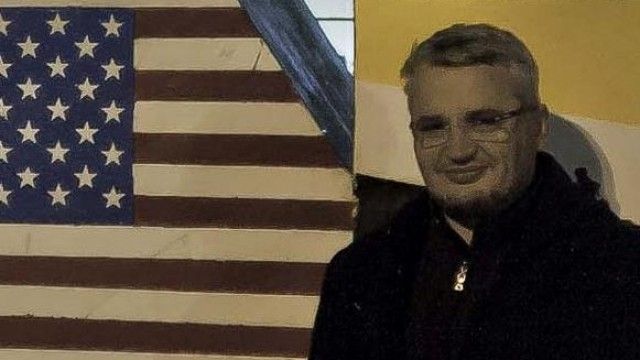 I kanë hangër mollët, Mark! - Telegrafi