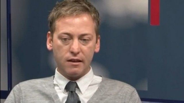 Watch how Ilir Deda recites (Video) - Telegrafi - Telegrafi