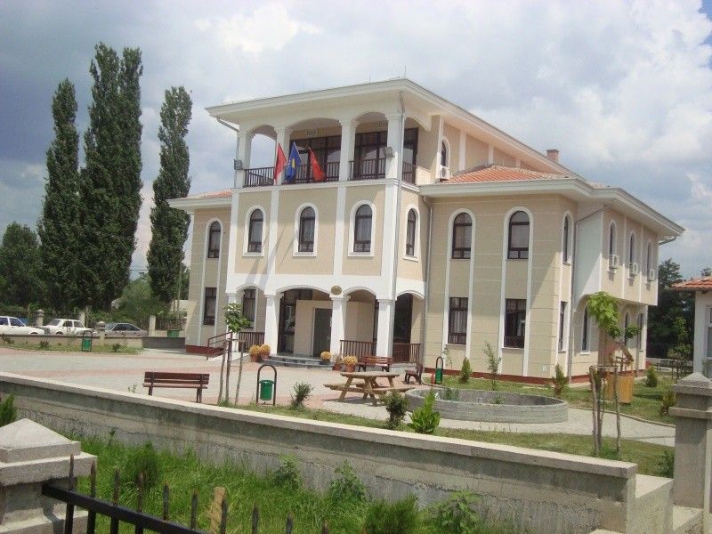 Mamusha rrezikon qëndrueshmërinë financiare - Telegrafi - Telegrafi