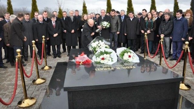 LDK honors Fadil Ferati - Telegraph - Telegraph