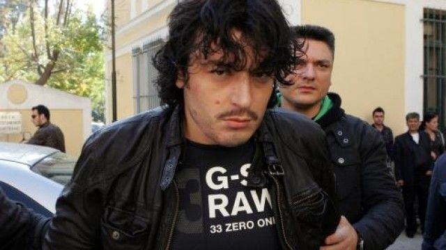 lket Rizai stabs an Albanian prisoner in Dhomoko prison - Telegraph ...