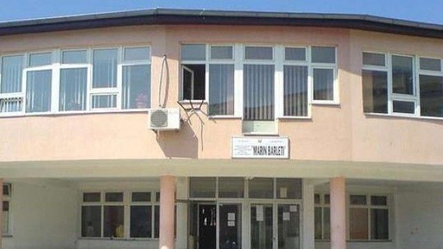 Mësimdhënësit e Gjilanit: Mos na lini pa punë - Telegrafi - Telegrafi