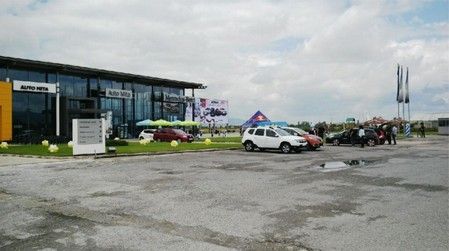 The most successful car event in Kosovo - Renault Weekend - Telegrafi ...