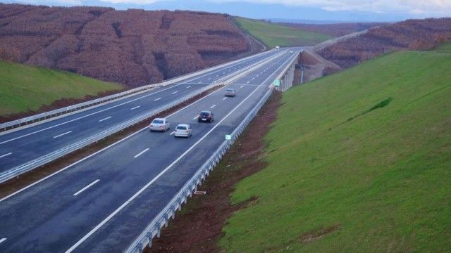 S’ka pagesë rrugore në autostradë, paralajmërimet “gabim” - Telegrafi ...
