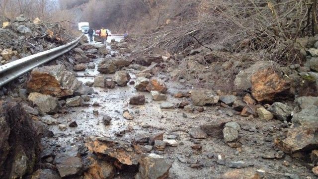 Lekaj: The Kaçanik-Hani i Elez road will be opened to traffic next week ...