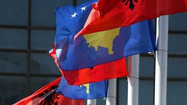 Albanians celebrate November 28 – Albania's Independence Day ...