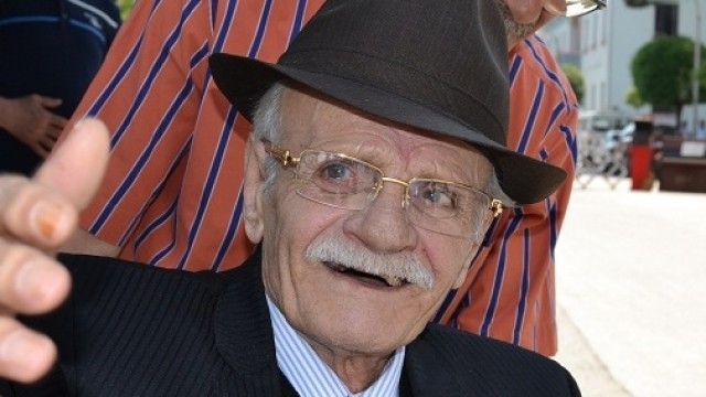 The master of the clarinet, Laver Bariu, dies - Telegrafi - Telegrafi