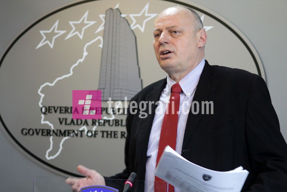 Agim Çeku shows the behind-the-scenes of March 24, 1999 - Telegrafi ...