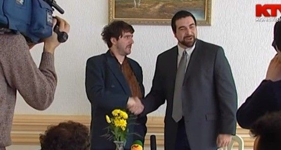 When Fisnik Ismaili as a comedian said "Kosovo is Serbia" (Video ...