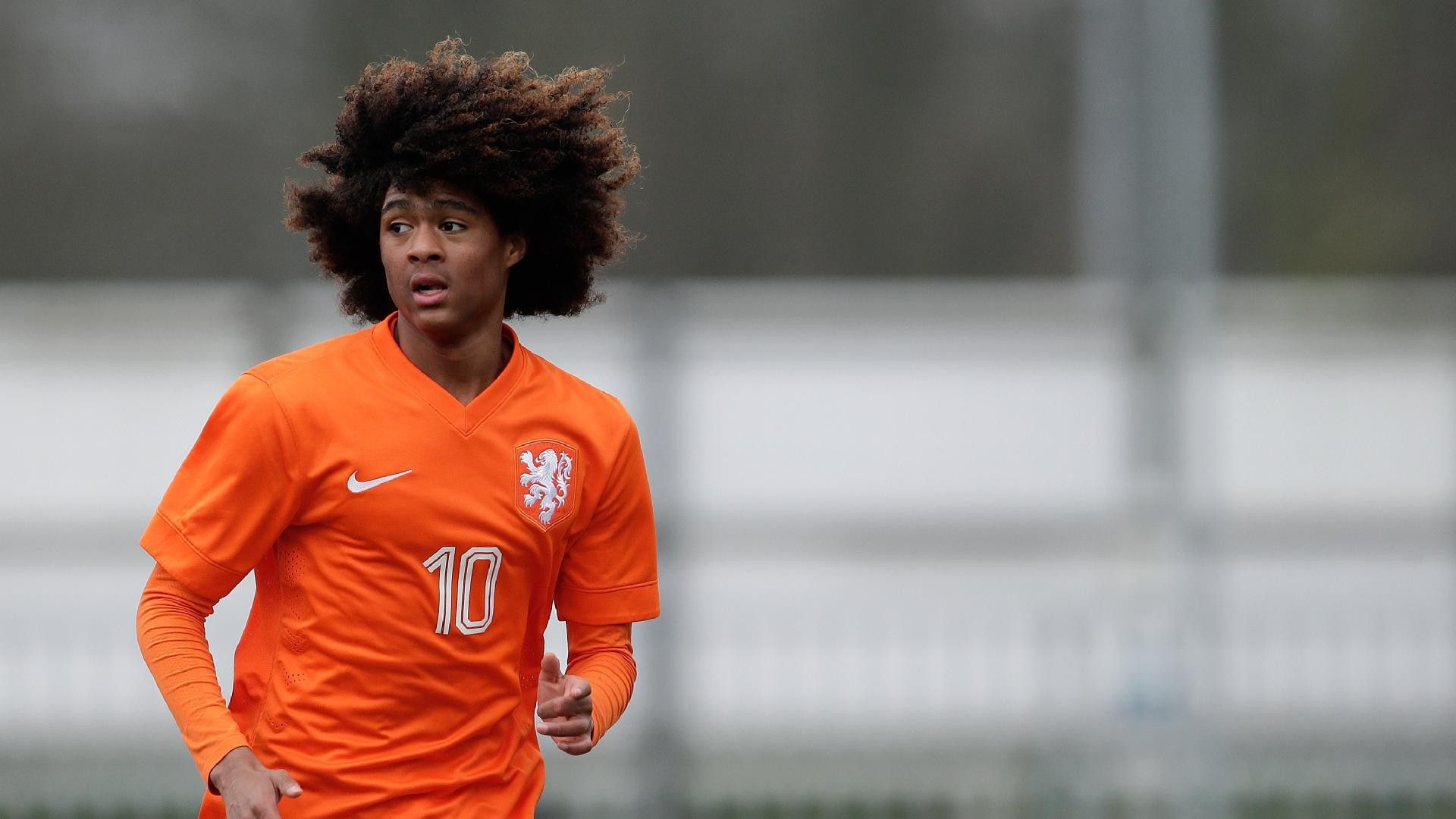 United beat Arsenal for Dutch talent - Telegraph - Telegraph