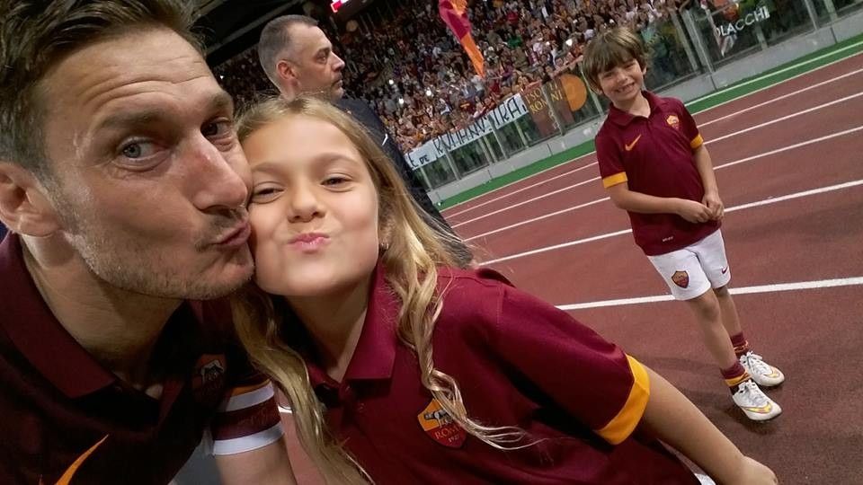 Totti becomes a father for the third time, this is how he baptized the ...