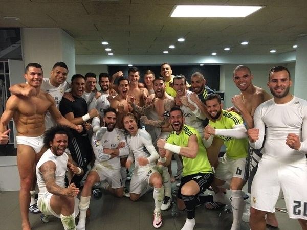 The Dutch club makes fun of Real's photo after El Clasico (Photo ...