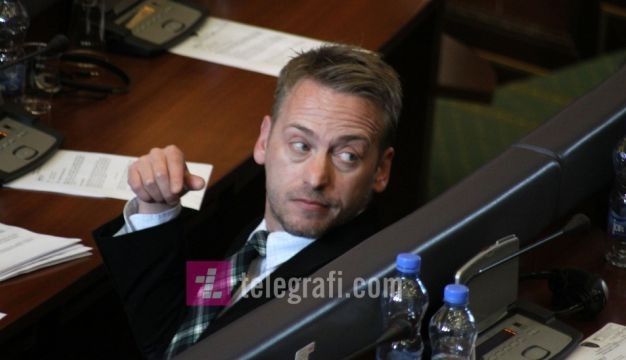 Ilir Deda braver than the rebel deputies of the LDK - Telegrafi - Telegrafi