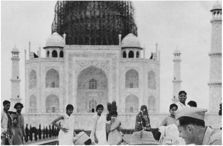 Historical photographs of the construction of world monuments (Photo ...