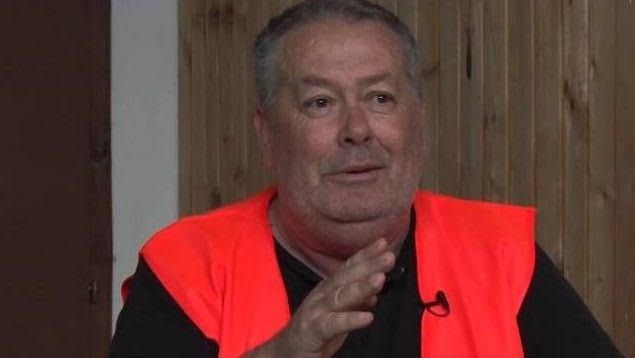 Shaban Syla, from Dubrava Prison, defends his cousin Azem Syla ...