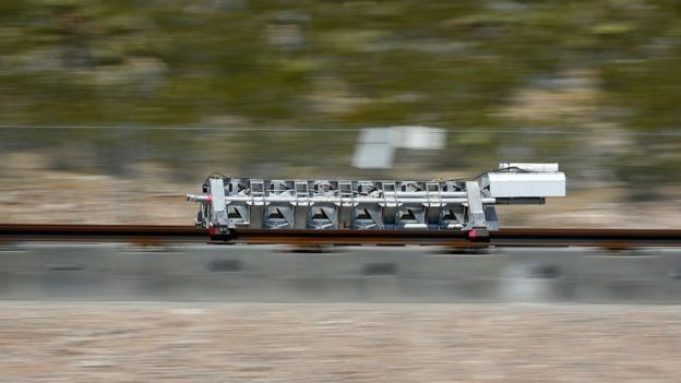 The first test of the transport of the future Hyperloop One - 187km/h ...