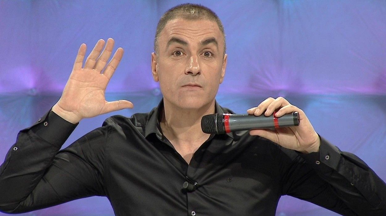 This is the famous Kosovar singer that Arian Çani would never kiss on ...