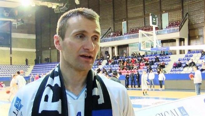 Azemi warns Peja - Telegraph - Telegraph