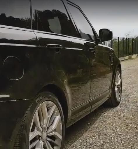 Take a close look at the luxury offered by the Range Rover SRV (Video ...