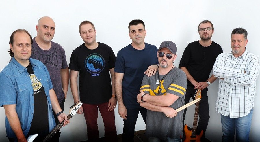 Marigona tour with concerts for the 25th anniversary - Telegrafi ...