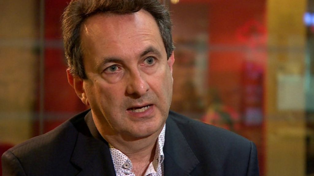 Tim Judah për taksën: Kosova nuk kishte me çka tjetër t’i kundërvihej ...