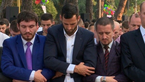 Exile Mavraj makes us cry with the message about the Kosovars killed in ...
