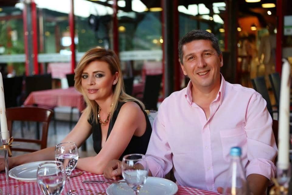 I rikthehen këngës Shkumbin Kryeziu dhe Mimoza Mustafa (Foto ...