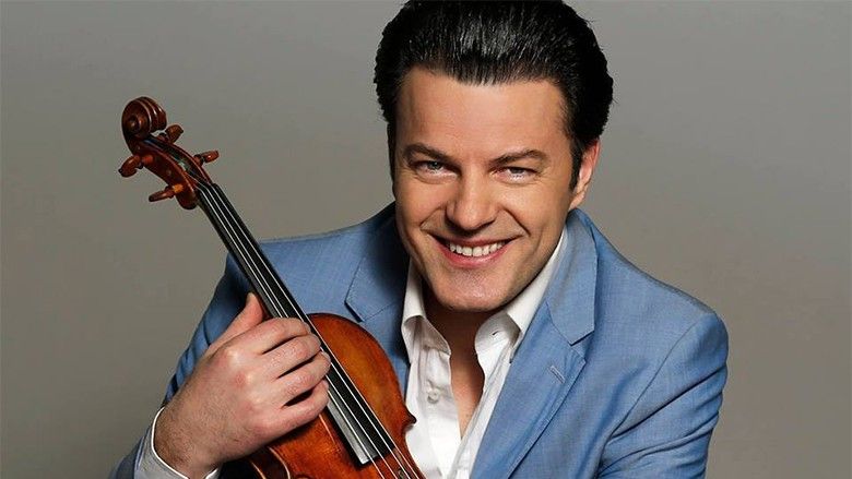 Shkëlzen Doli came out with his ensemble, with a concert in Gjakovë ...