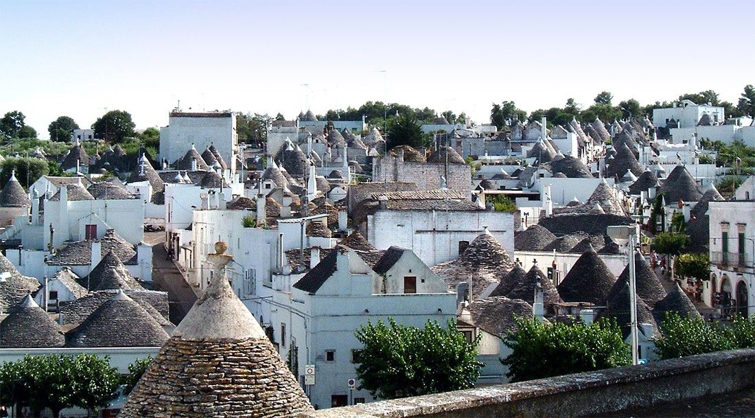 Fantastic: Alberobello, the unique town that has survived time ...